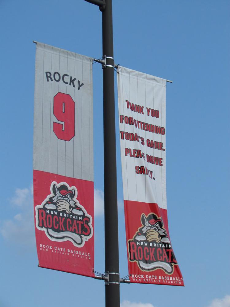 Custom road flags - Cheap Custom Flags